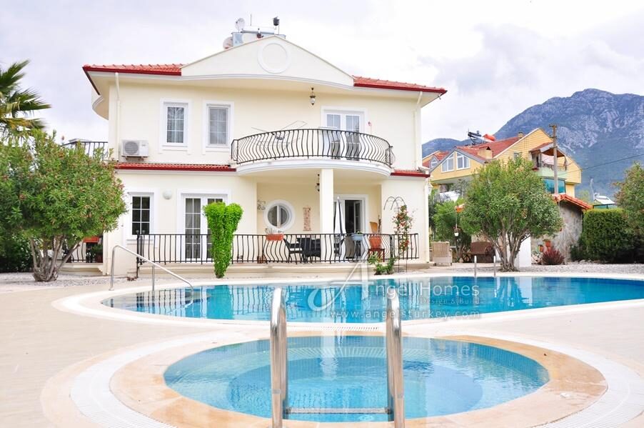 ATTRACTIVE 3-BED VILLA ON A SMALL UZUMLU SITE - ANGEL HOMES